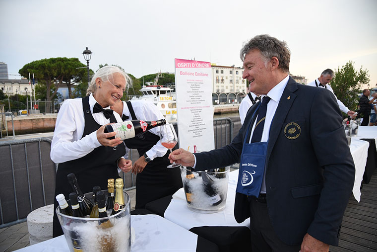 Tramonto DiVino il tour del gusto dell’Emilia-Romagna nella Rocca del ...
